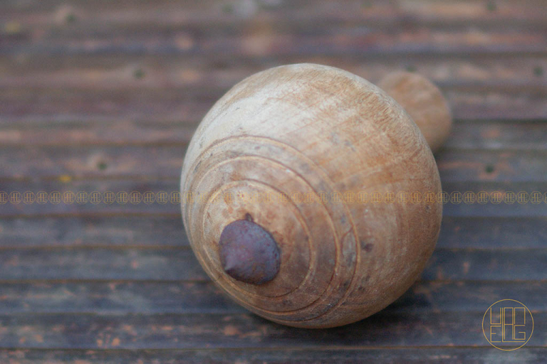 Con quay gỗ » Về làng